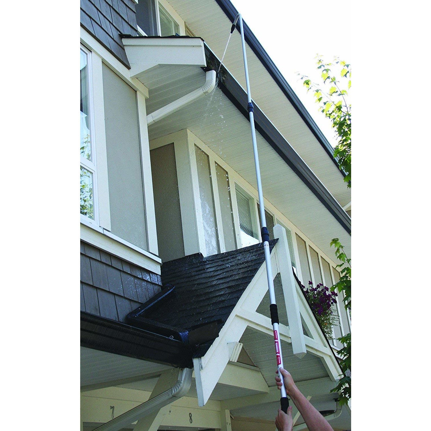 Guttermaster PRO Series Curved Telescopic 16 Foot Extending Water Fed ...